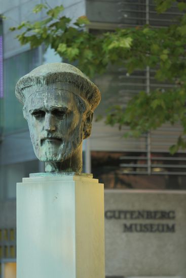 Sculpture Johannes Gutenberg Gutenberg Museum Head Editorial Stock ...