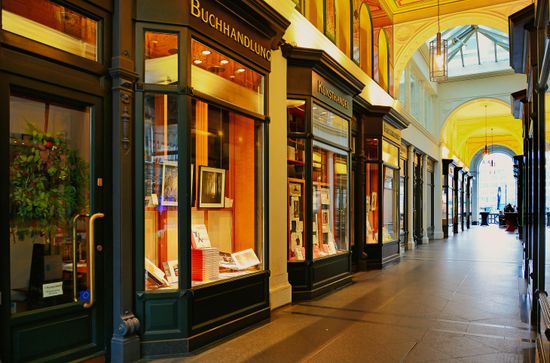 Mellinpassage Shopping Arcade On Alster Hamburg Editorial Stock Photo ...
