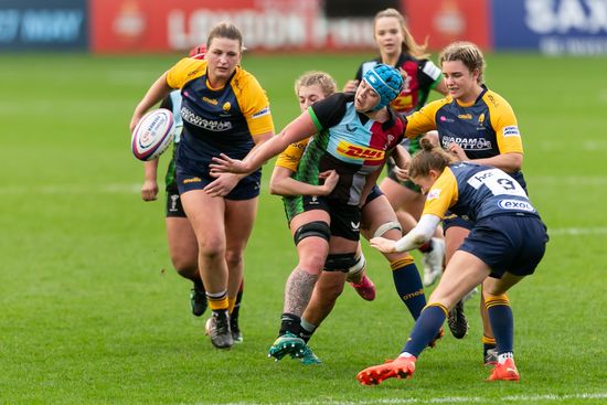 Katy Mew Harlequins Passes Ball Editorial Stock Photo - Stock Image ...
