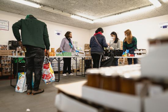 18th Arrondissement Paris Distribution Food Baskets Editorial Stock ...