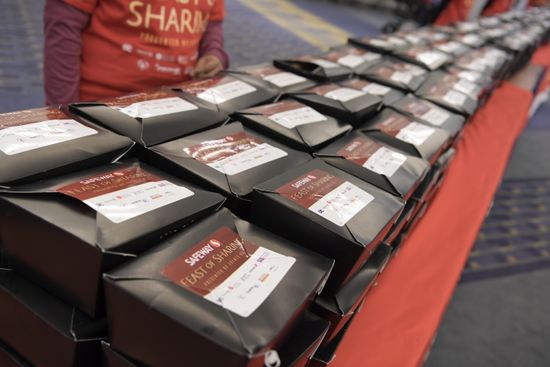 Safeway Community Partners Gives Lunch Box Editorial Stock Photo ...