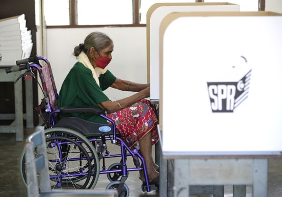 Malaysian Voter Wheel Chair Cast Her Editorial Stock Photo - Stock ...