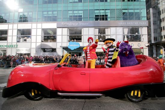 Mcdonalds Clown Mascot Ronald Mcdonald Rides Editorial Stock Photo ...