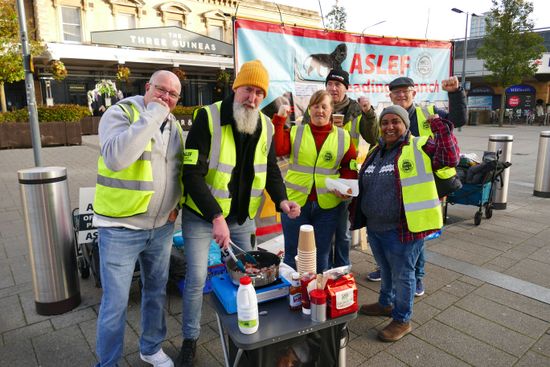 Aslef Members Official Picket Line Cook Editorial Stock Photo - Stock ...