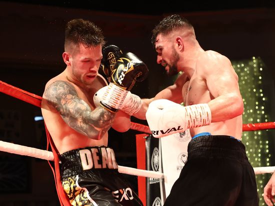 Dean Sutherland V Louis Greene Commonwealth Editorial Stock Photo ...