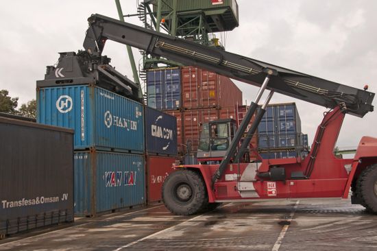 Container Terminal Kalmar Spreader Handles Containers Editorial Stock ...