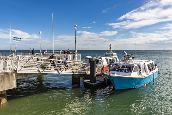 Ferries Cap Ferret Arcachon Jetty Ferry Editorial Stock Photo - Stock ...