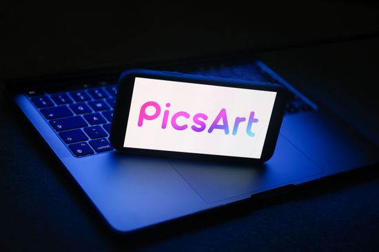 Picsart Logo Displayed On Phone Screen Editorial Stock Photo - Stock ...