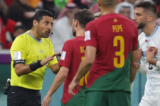 Iranian Referee Alireza Faghani L Talks Editorial Stock Photo - Stock ...