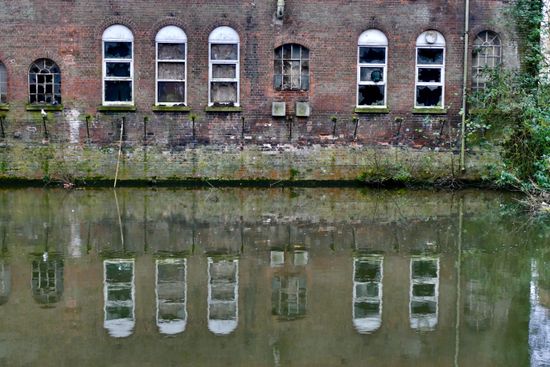 Old Abandoned Gas Works Building That Editorial Stock Photo - Stock ...