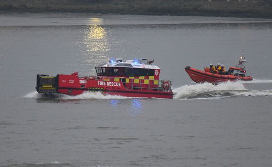 Lfb Fireboat Tanner Gravesend Rnli Conduct Editorial Stock Photo ...