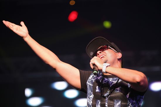 Indocanadian Singer Parichay Performing During South Editorial Stock ...