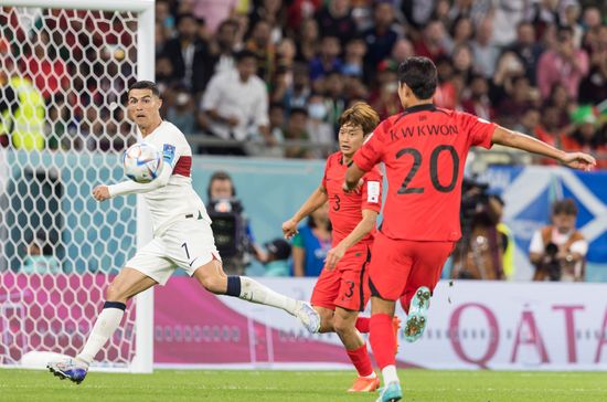 Cristiano Ronaldo Jinsu Kim Kyungwon Kwon Editorial Stock Photo - Stock ...