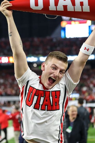 Utah Utes Cheerleader Celebrates Touchdown During Editorial Stock Photo ...