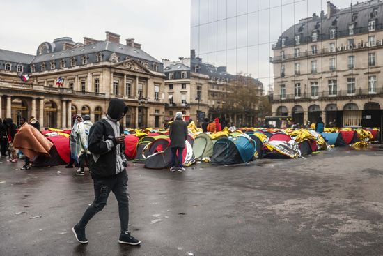 Migrants Gather Temporary Camp Set By Editorial Stock Photo - Stock ...