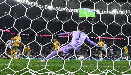 Lionel Messi Rear L Argentina Scores Editorial Stock Photo - Stock ...