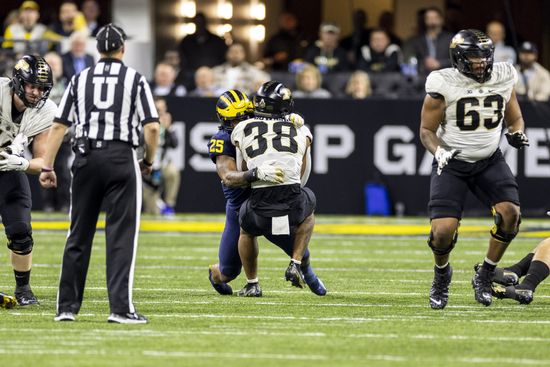 Michigan Linebacker Junior Colson 25 Makes Editorial Stock Photo ...