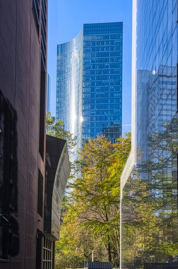 Skyper Skyscraper Banking District Frankfurt Main Editorial Stock Photo ...