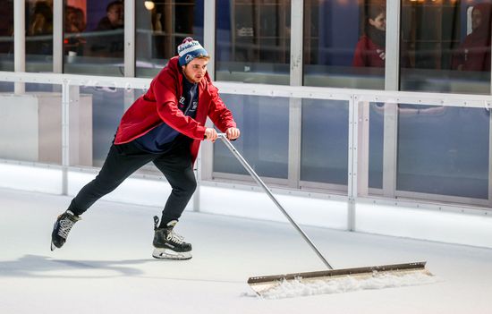 Workers Skim Ice Somerset House Ice Editorial Stock Photo - Stock Image ...