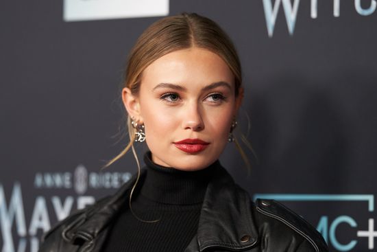 Us Model Elizabeth Jamrozy Attends Premiere Editorial Stock Photo ...
