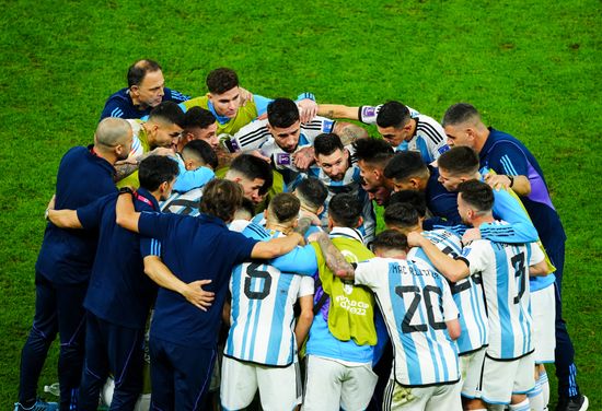 Argentina Players Huddle Lionel Messi Argentina Editorial Stock Photo ...