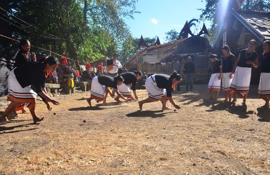 Naga Women Angami Tribe Perform Traditional Editorial Stock Photo ...