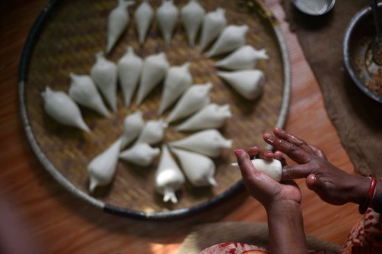 Woman Makes Yomari During Yomari Punhi Editorial Stock Photo - Stock ...
