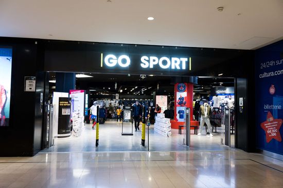 Go Sport Store La Defense Paris Editorial Stock Photo - Stock Image ...