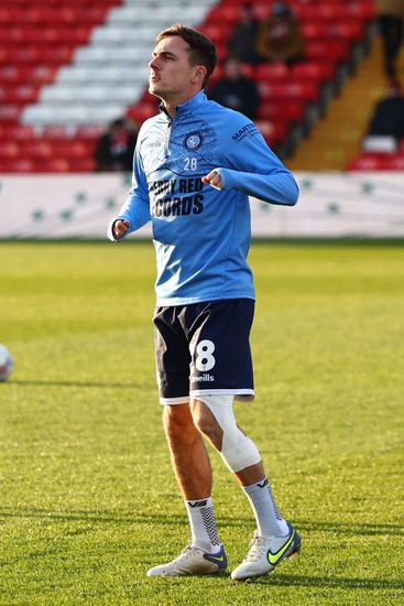 Wycombe Wanderers Midfielder Josh Scowen 28 Editorial Stock Photo ...