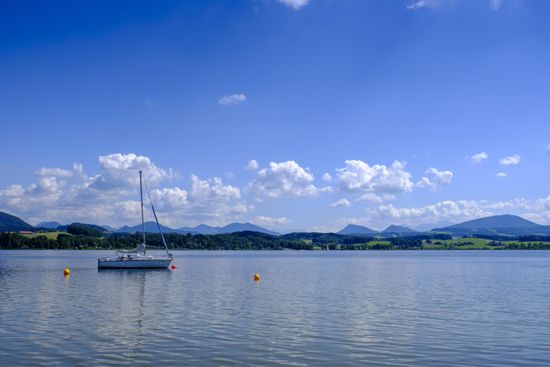Wallerseezell Wallersee Salzburg Lake District Salzburger Editorial ...