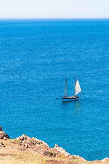 Boat Kynance Cove Mermaid Pool Cliffs Editorial Stock Photo - Stock ...