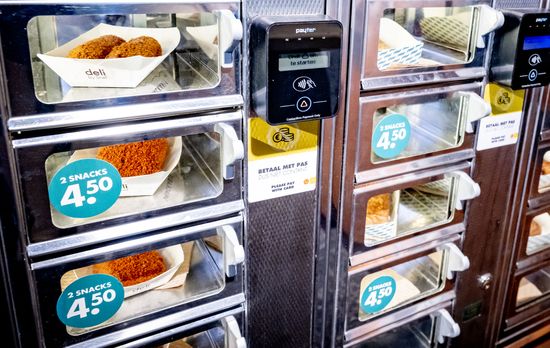 Snacks Vending Machine Along Highway Cabinet Editorial Stock Photo ...