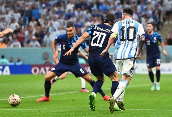 Lionel Messi R Argentina Crosses Ball Editorial Stock Photo - Stock ...