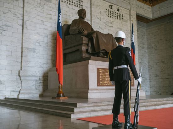Soldier Member Guard Honor Stands Inside Editorial Stock Photo - Stock ...