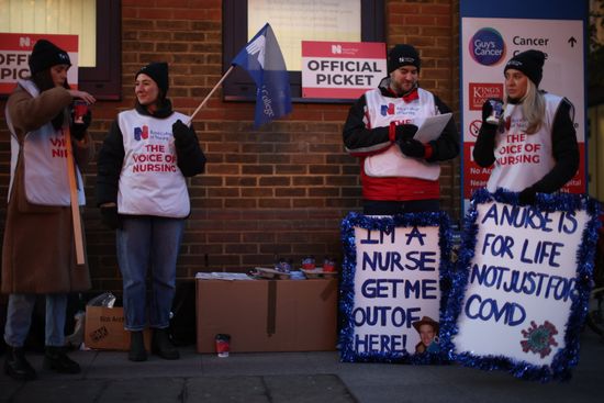 Nurses Picket Line Outside Guys Hospital Editorial Stock Photo - Stock ...