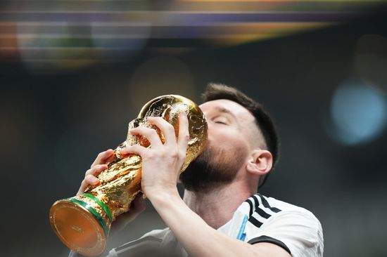 Lionel Messi Argentina World Cup Trophy Editorial Stock Photo - Stock ...