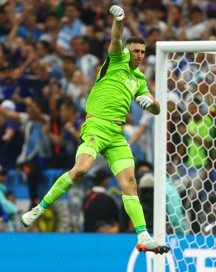 Emiliano Martinez Goalkeeper Argentina Saves Penalty Editorial Stock ...
