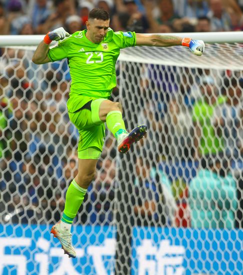 Goalkeeper Emiliano Martinez Argentina Celebrates Saving Editorial ...