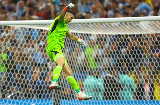 Goalkeeper Emiliano Martinez Argentina Celebrates Saving Editorial ...