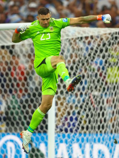 Goalkeeper Emiliano Martinez Argentina Celebrates Saving Editorial ...