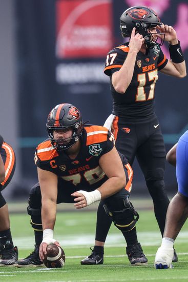 Oregon State Beavers Center Jake Levengood Editorial Stock Photo ...