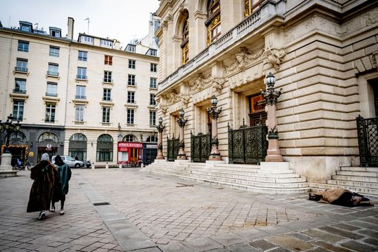Vagrant Homeless Live On Street Paris Editorial Stock Photo - Stock ...