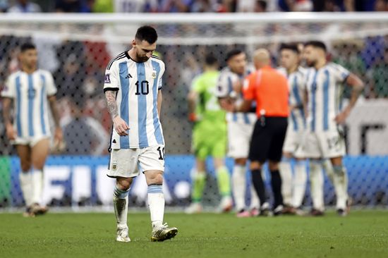 Al Daayen Lionel Messi Argentina Disappointed Editorial Stock Photo ...