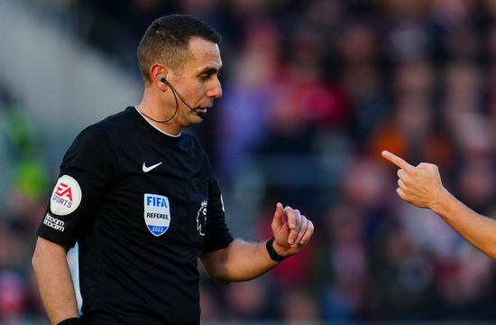 Finger Pointed Direction Referee David Coote Editorial Stock Photo ...