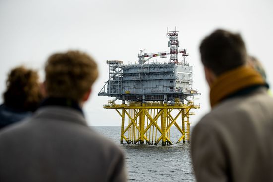 North Sea Platform Beta North Sea Editorial Stock Photo - Stock Image ...