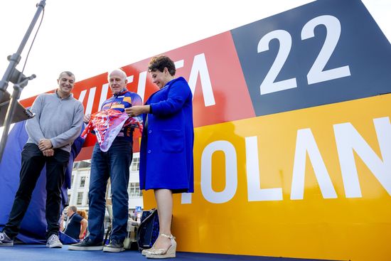 20220512 192527 Utrecht Joop Zoetemelk Hands Editorial Stock Photo ...