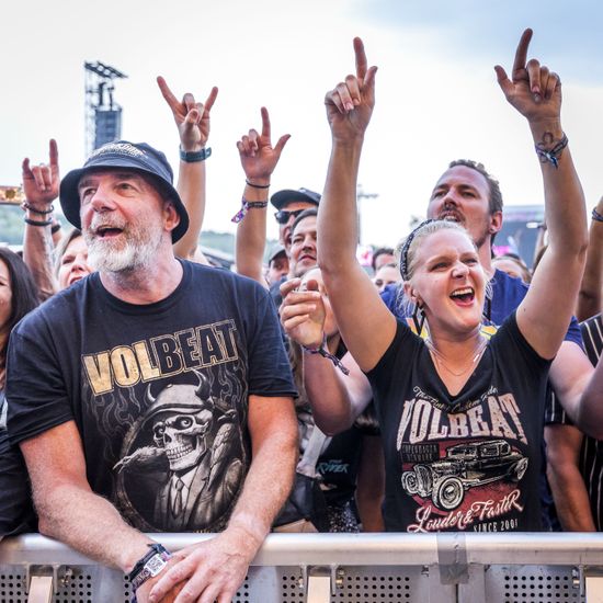 20220619 203308 Landgraaf Fans Volbeat During Editorial Stock Photo ...