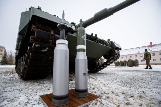 Ammunition Standing Front Leopard 2a4 Tank Editorial Stock Photo ...