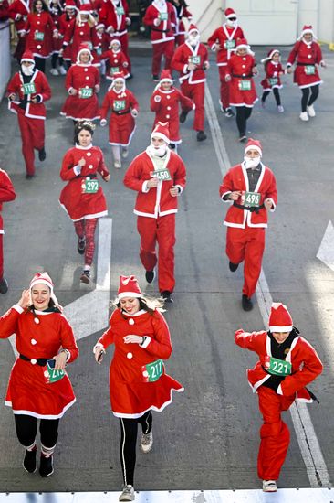 People Dressed Santa Clauses Run During Editorial Stock Photo - Stock ...