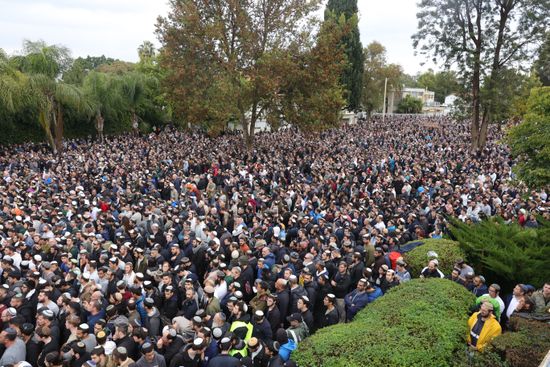 People Attend Funeral Procession Israeli Rabbi Editorial Stock Photo ...
